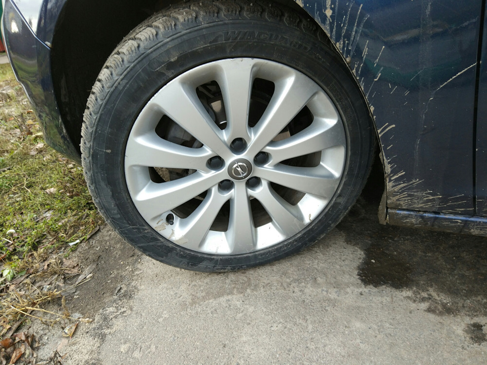 Колпачки в ЦО диска R17 — Opel Astra J, 1,4 л, 2010 года | аксессуары ...