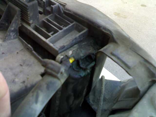 Заклеил штуцер радиатора охлаждения, заменил антифриз на Febi 01089 ...