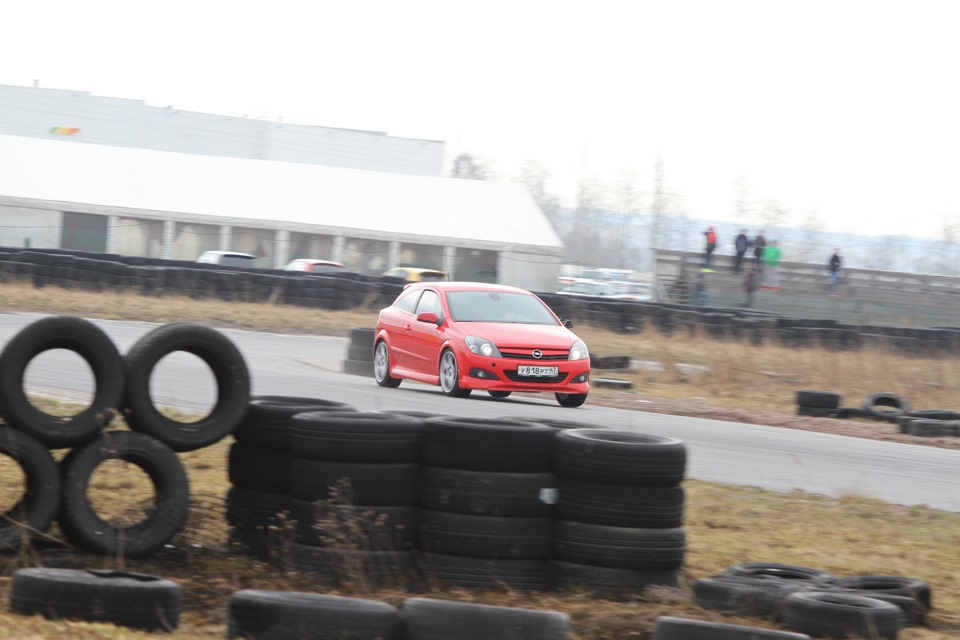 Автодром СПБ. Мини-ралли 10.04.2016 — Opel Astra H GTC, 1,8 л, 2006 ...