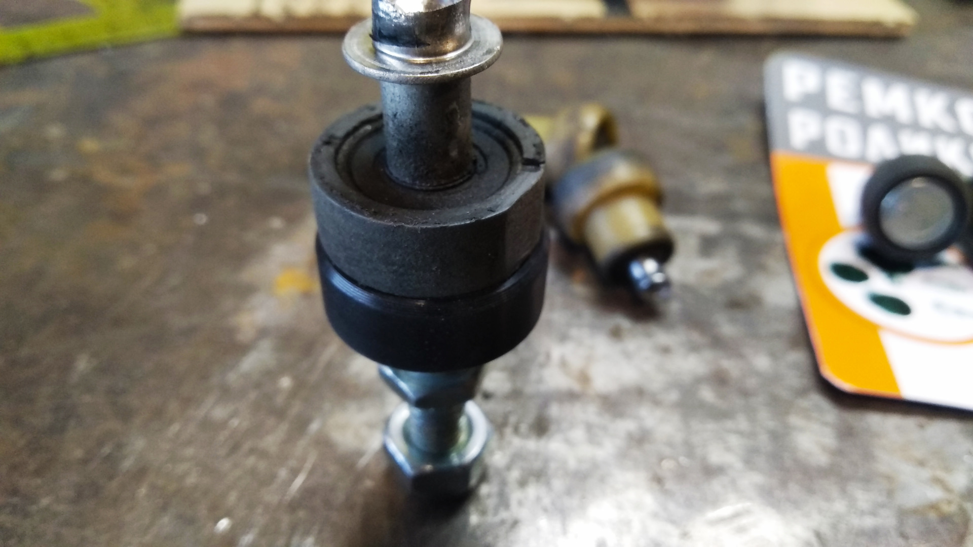 Замена роликов сдвижной двери. — Citroen Jumpy (2G), 2 л, 2015 года ...