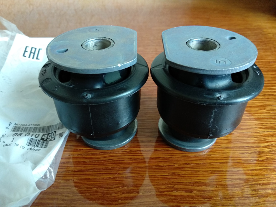 Плановая замена: сайлентблоки задних рычагов, проставки и держатели ...