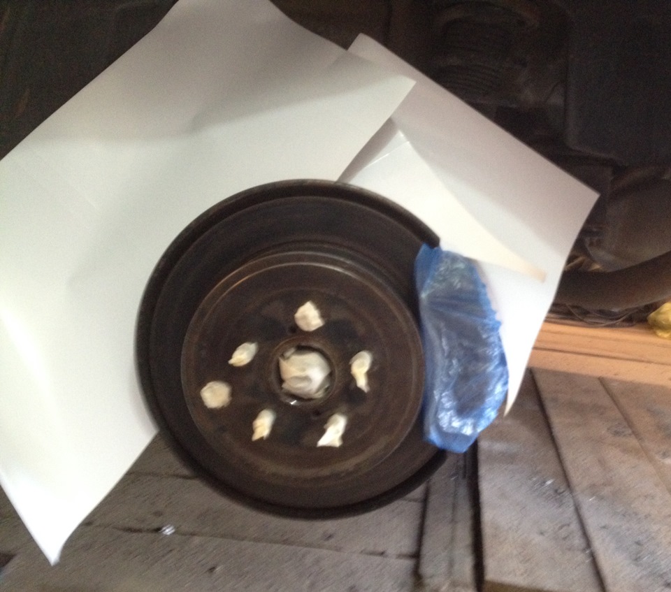 Приехала краска на суппорта. Красим. — Subaru Impreza XV, 2 л, 2010 ...