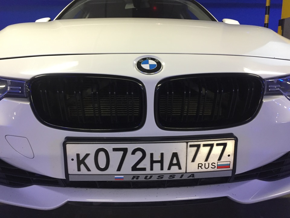 Карбоновая решетка радиатора — BMW 3 series (F30), 2 л, 2012 года ...