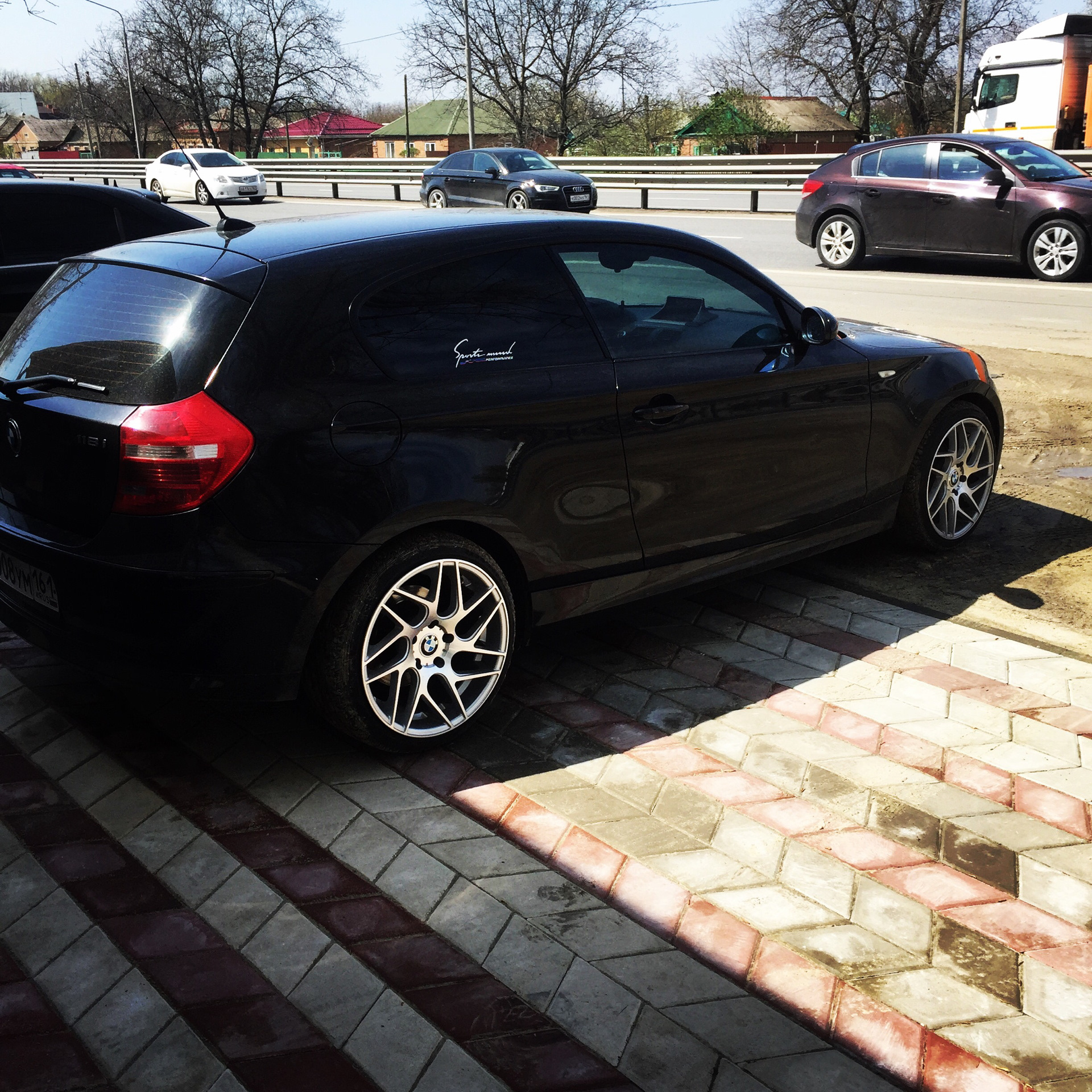 Свежие фото — BMW 1 series (E81/E87), 2 л, 2007 года | фотография | DRIVE2