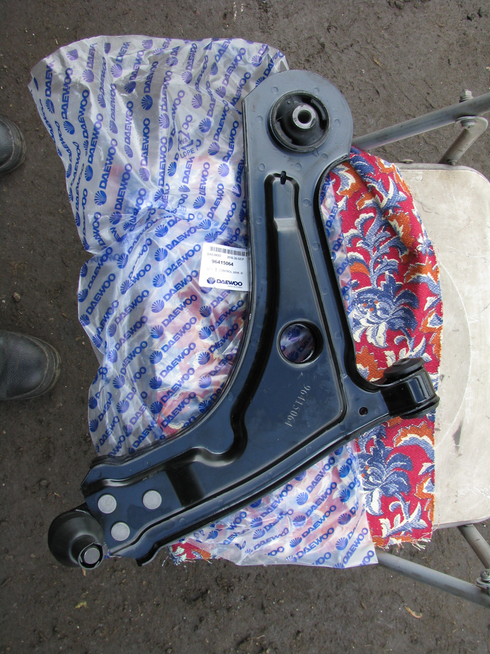 96415064 Рычаг передний правый GM | Запчасти на DRIVE2