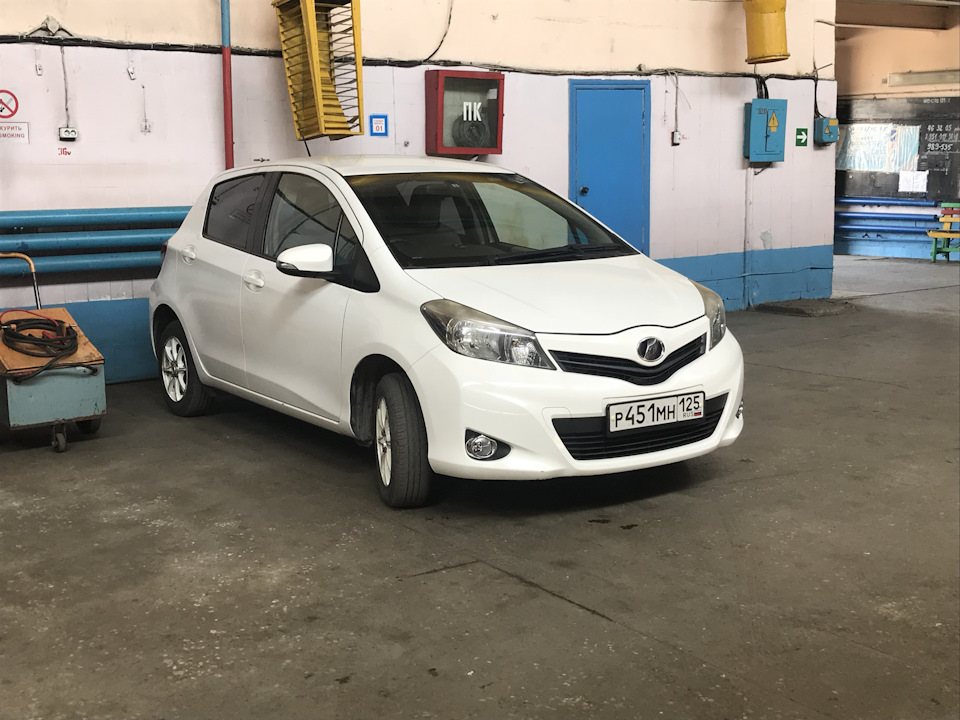 Доделки — Toyota Vitz (130), 1,3 л, 2011 года | просто так | DRIVE2