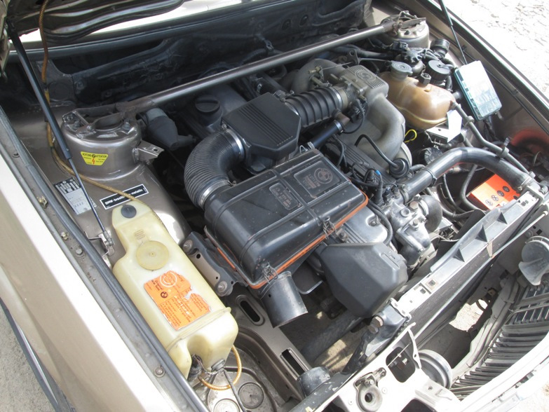 BMW 533i (e28) VS. OPEL OMEGA A — Opel Omega A, 2 л., 1987 года | тест ...