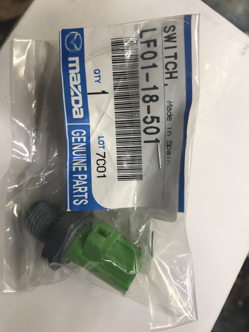 LF0118501 Датчик, давление масла MAZDA | Запчасти на DRIVE2