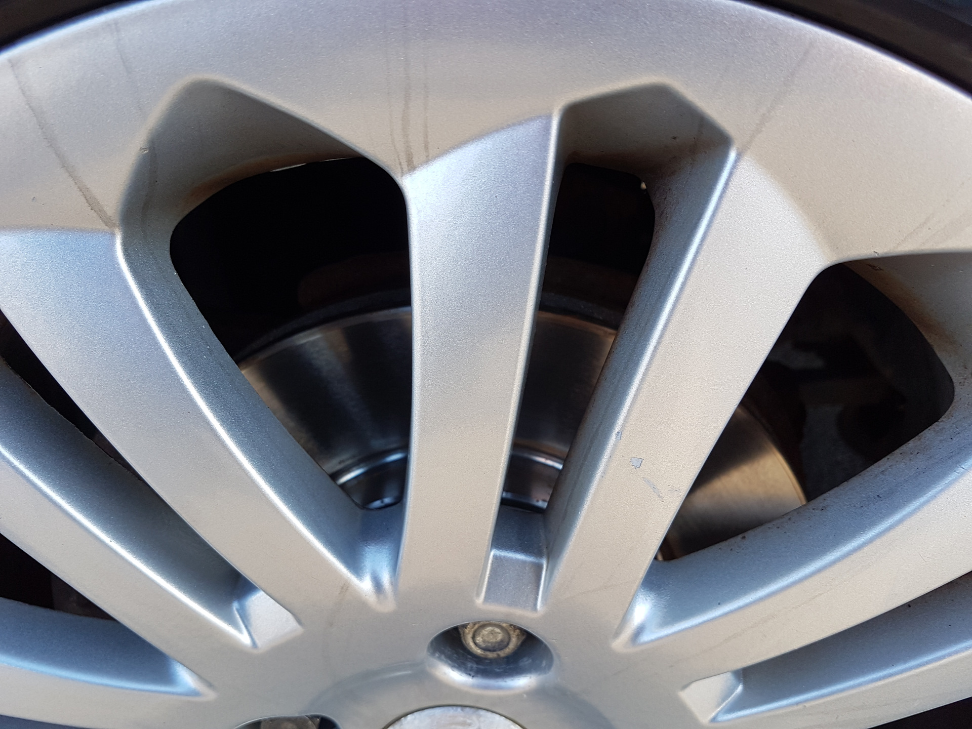 Передние диски и колодки — Mitsubishi Galant (8G), 2,5 л, 2002 года ...