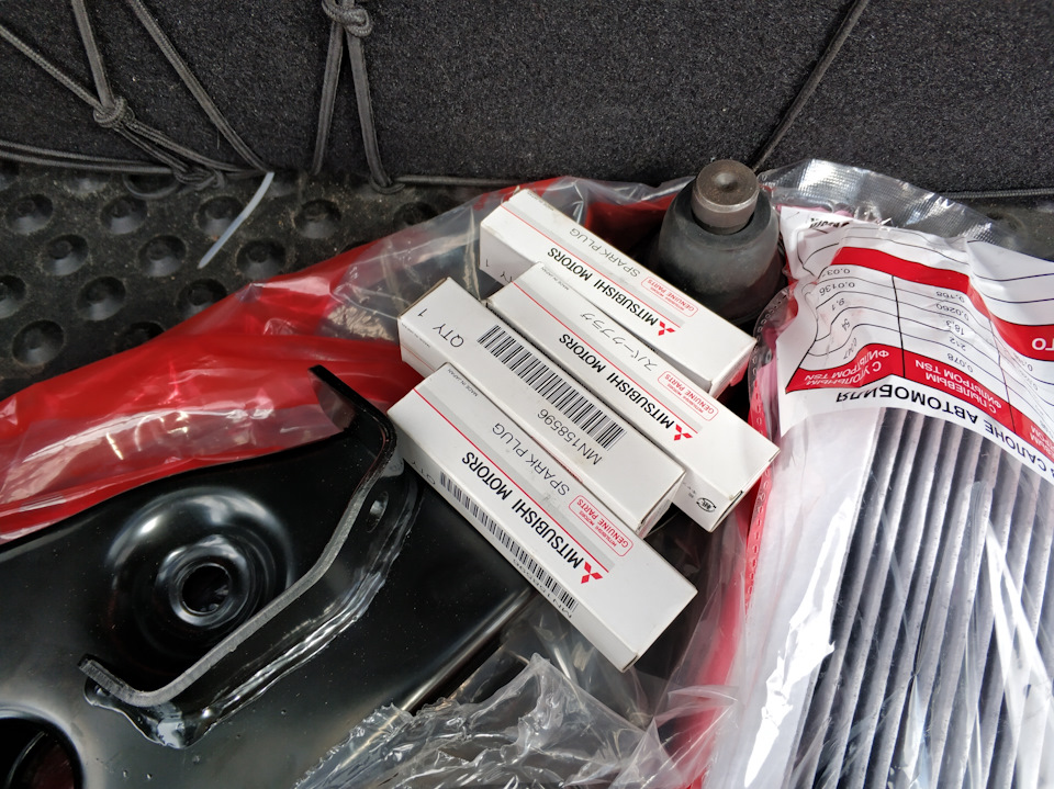 MN158596 Свеча зажигания 3656 Mitsubishi | Запчасти на DRIVE2