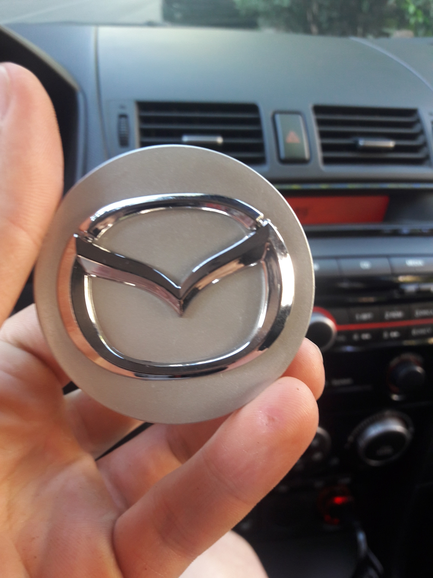 Заглушки на диски. — Mazda 3 (1G) BK, 1,6 л, 2008 года | аксессуары ...