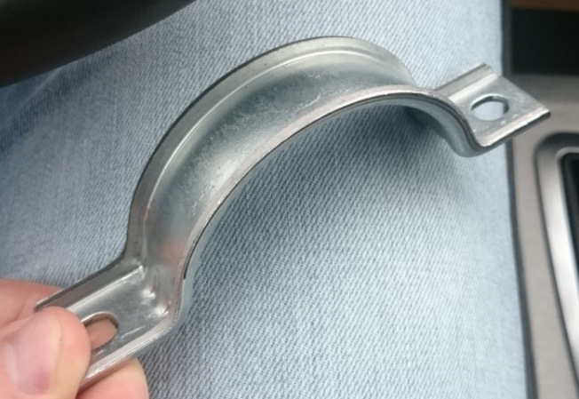 1038216 Скоба опорного подшипника полуоси / Ford | Запчасти на DRIVE2