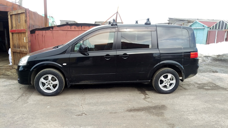 Тапки на лето. — Nissan Lafesta (1G), 2 л, 2010 года | колёсные диски | DRIVE2