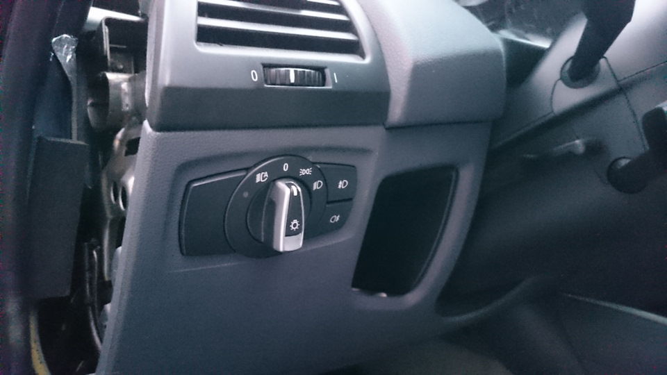 Датчик света — BMW 1 series (E81/E87), 3 л, 2005 года | электроника ...