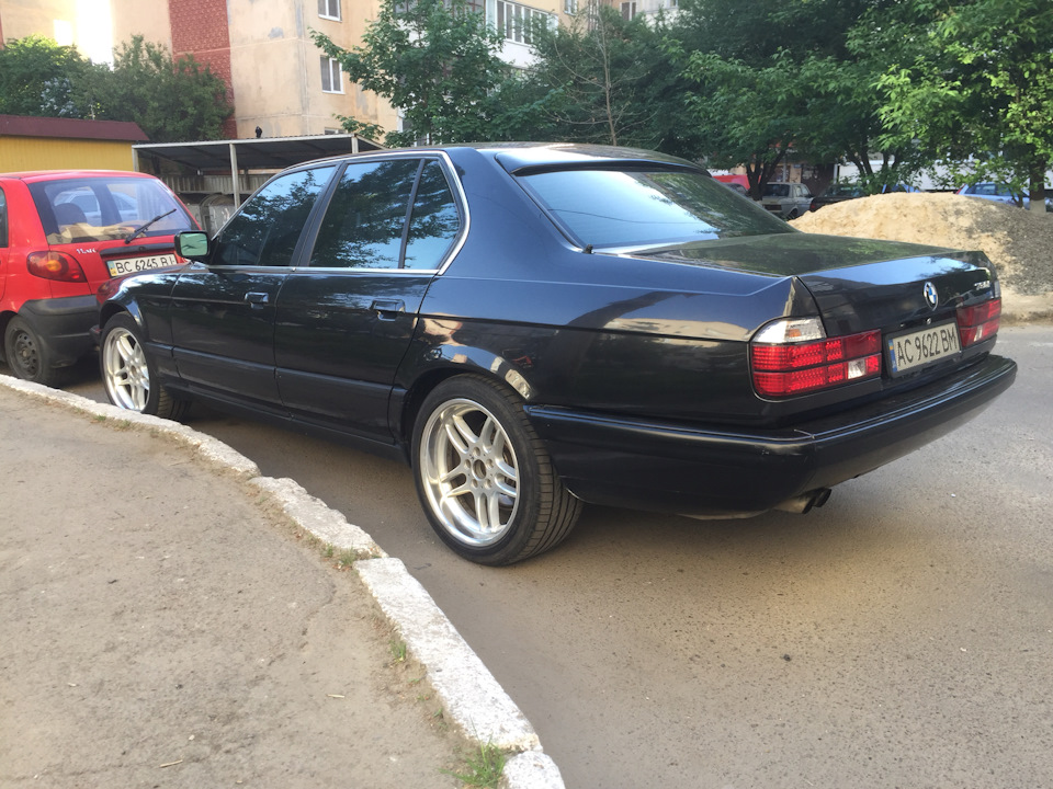 37. M parallel или Мечты сбываются у тех кто не опускает руки. — BMW 7 ...