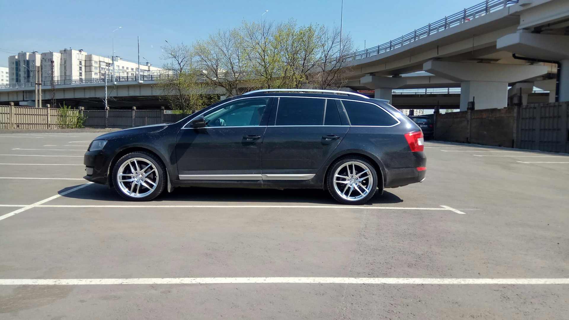 Enkei SC43 r18 и michelin pilot sport 4 225/40 — Skoda Octavia Combi A7 Mk3, 1,8 л, 2015 года ...