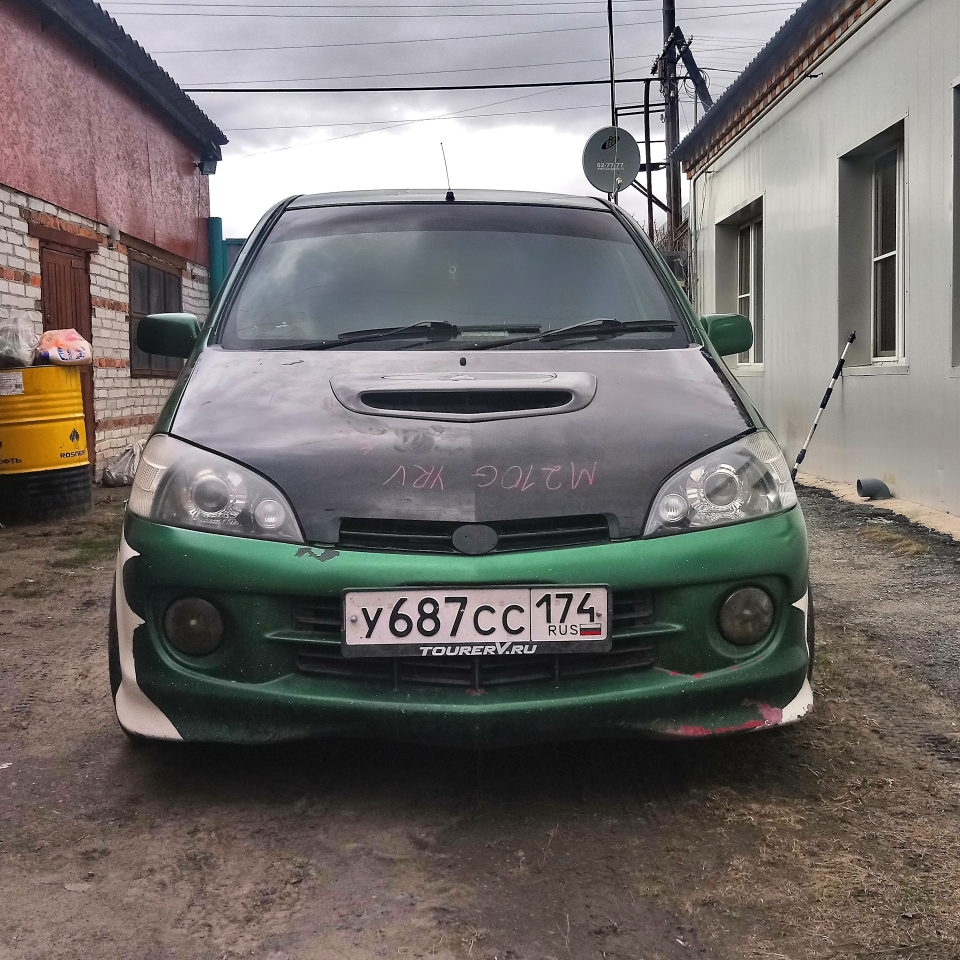 Капот с ноздрей — Daihatsu Yrv, 1,3 л, 2002 года | тюнинг | DRIVE2