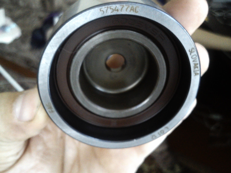 575477AC Натяжной ролик, поликлиновой ремень VAG | Запчасти на DRIVE2