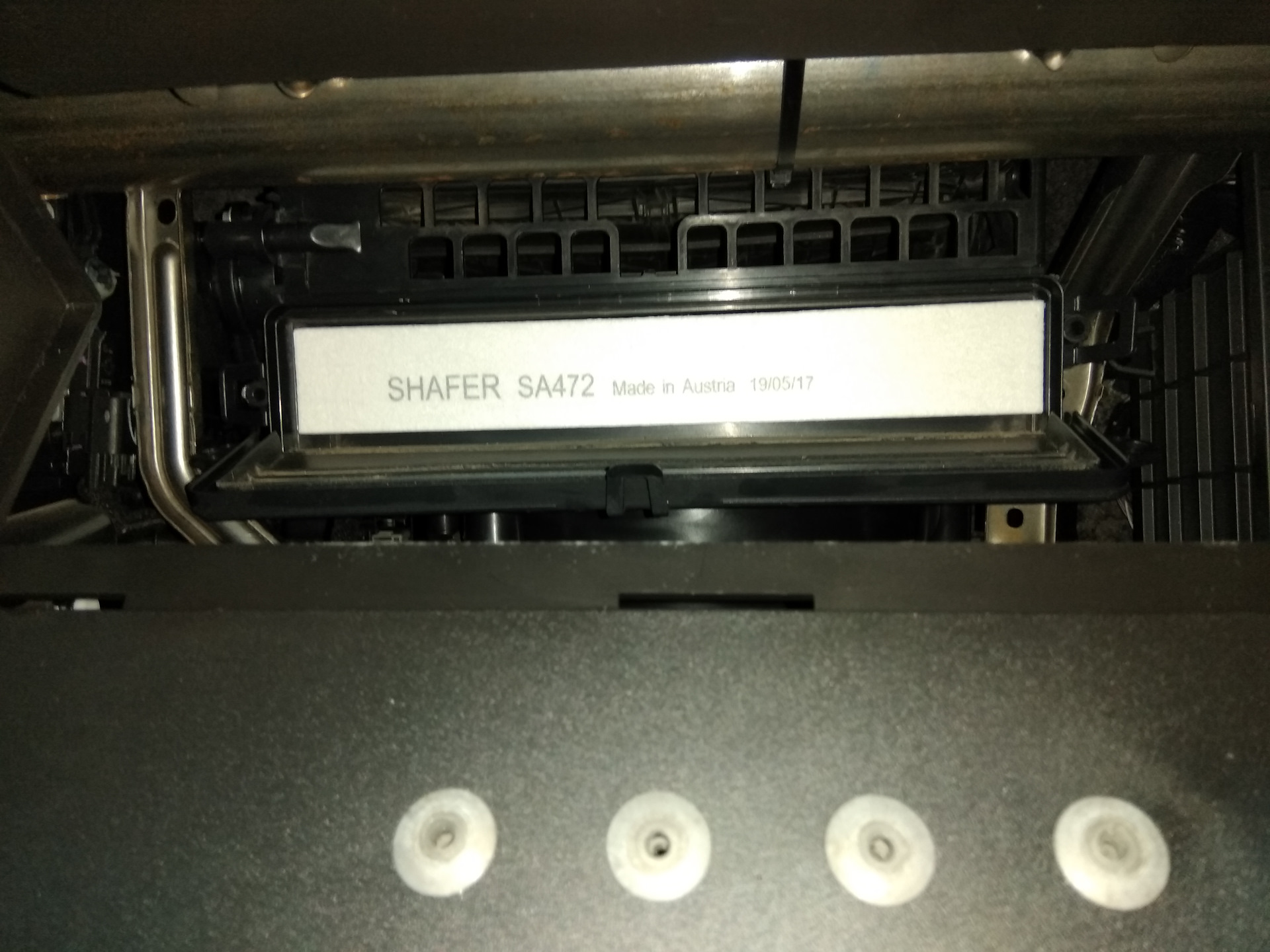 Установка фильтра салона — Chevrolet Volt (1G), 1,4 л, 2013 года ...