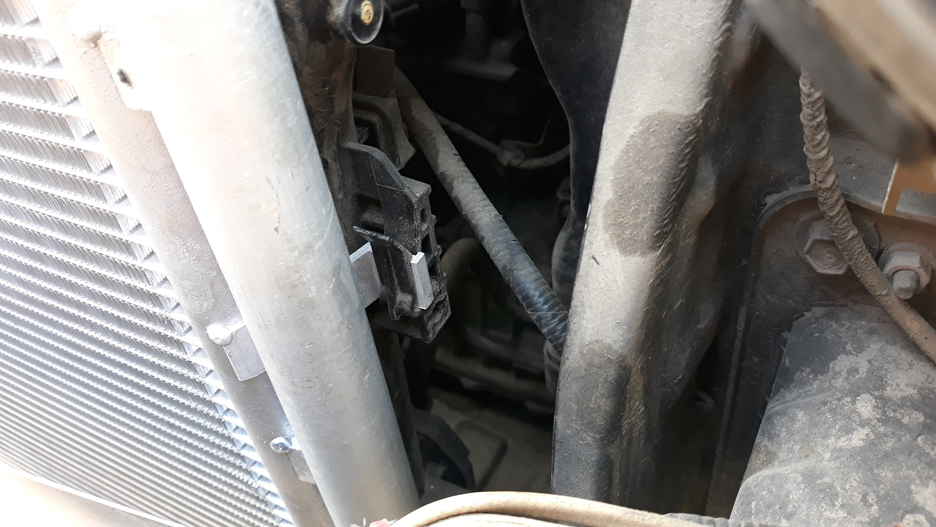 Замена радиатора кондиционера Hyundai Solaris — Hyundai Solaris (1G), 1 ...