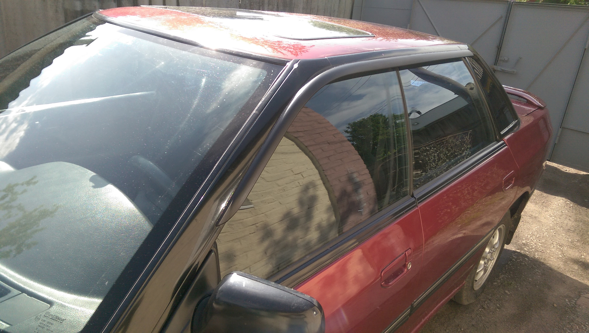 Установил "ветровики". — Subaru Legacy (BC/BJ/BF), 2 л, 1993 года ...