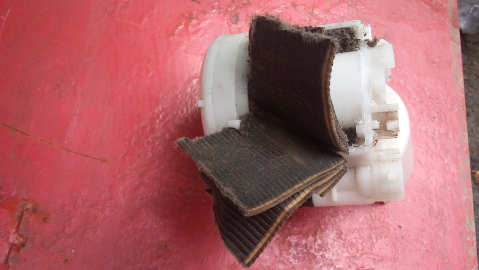 Замена топливного фильтра, передних тормозных дисков и колодок. — DRIVE2