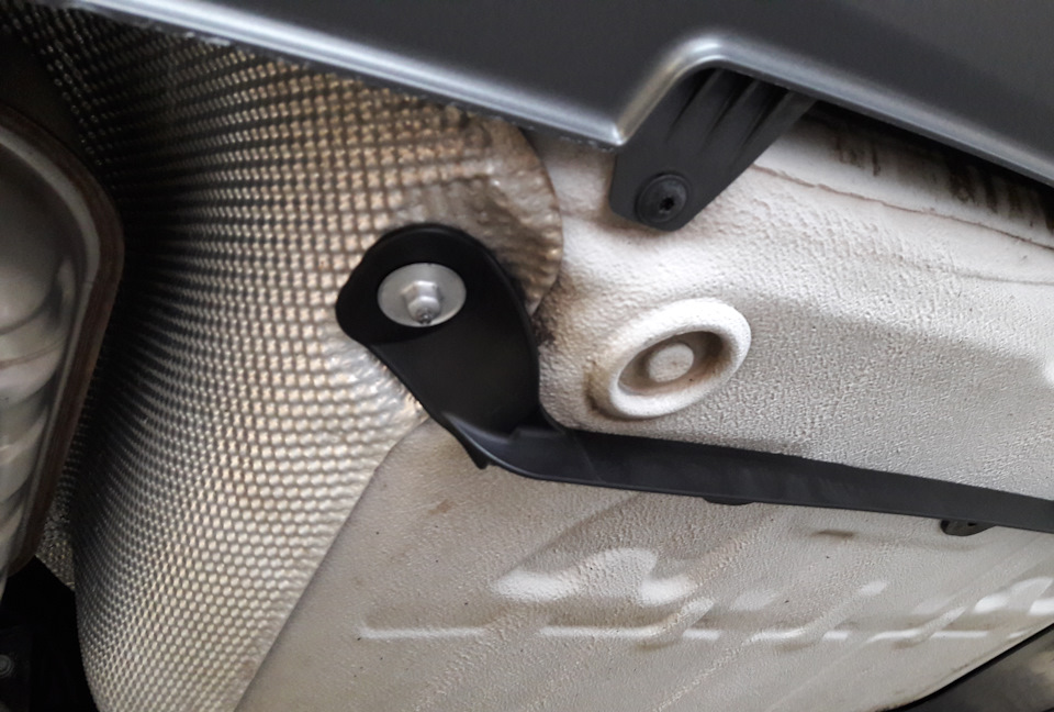 Замена фланца топливного фильтра, замена антифриза и спойлер под задний ...