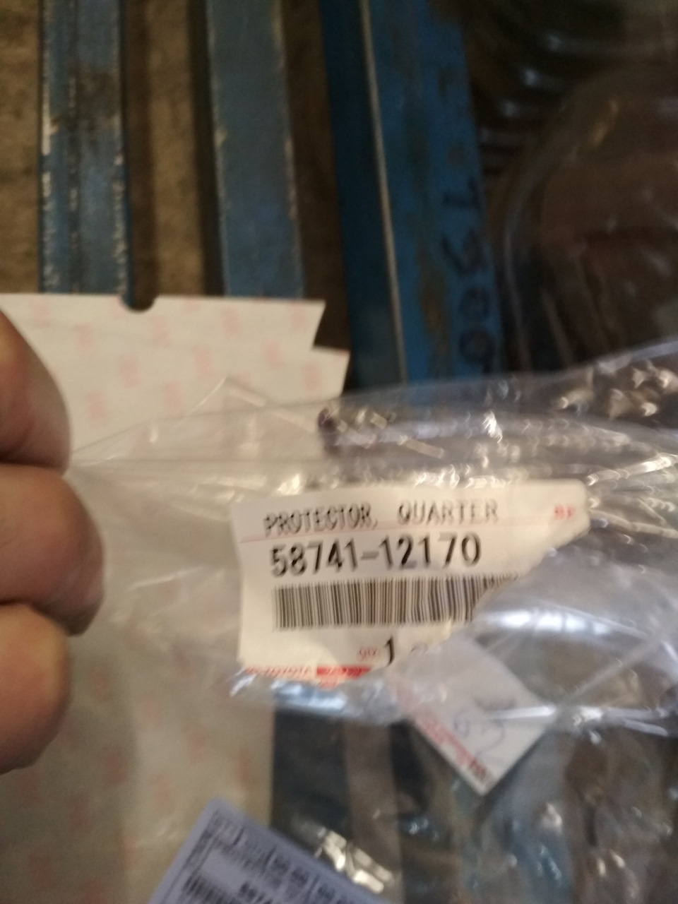 5874112170 Накладка TOYOTA LEXUS | Запчасти на DRIVE2