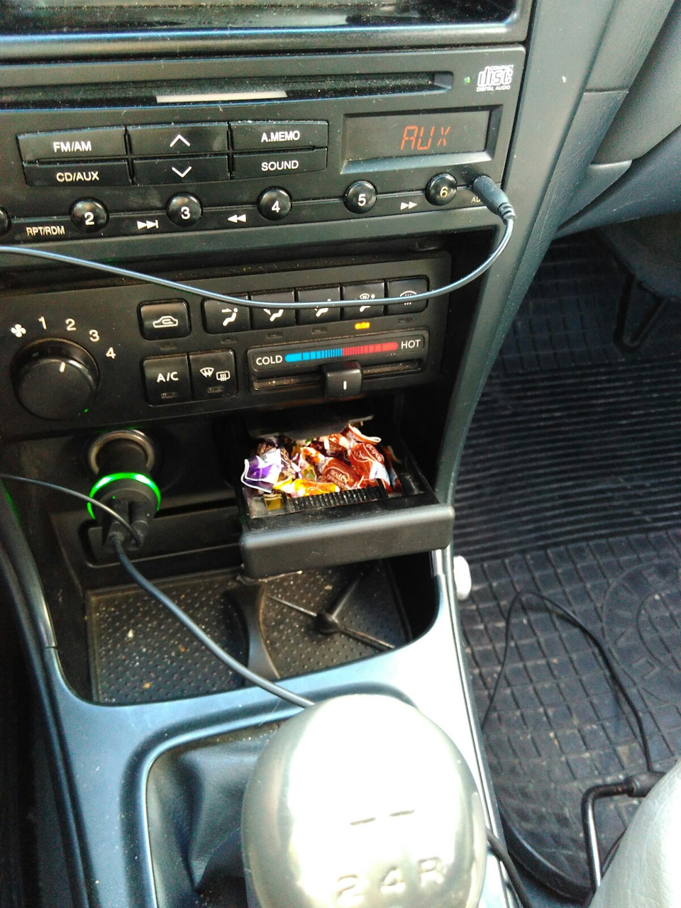 Для чего нужна пепельница? — Nissan Almera Classic (B10), 1,6 л, 2006 года | просто так | DRIVE2