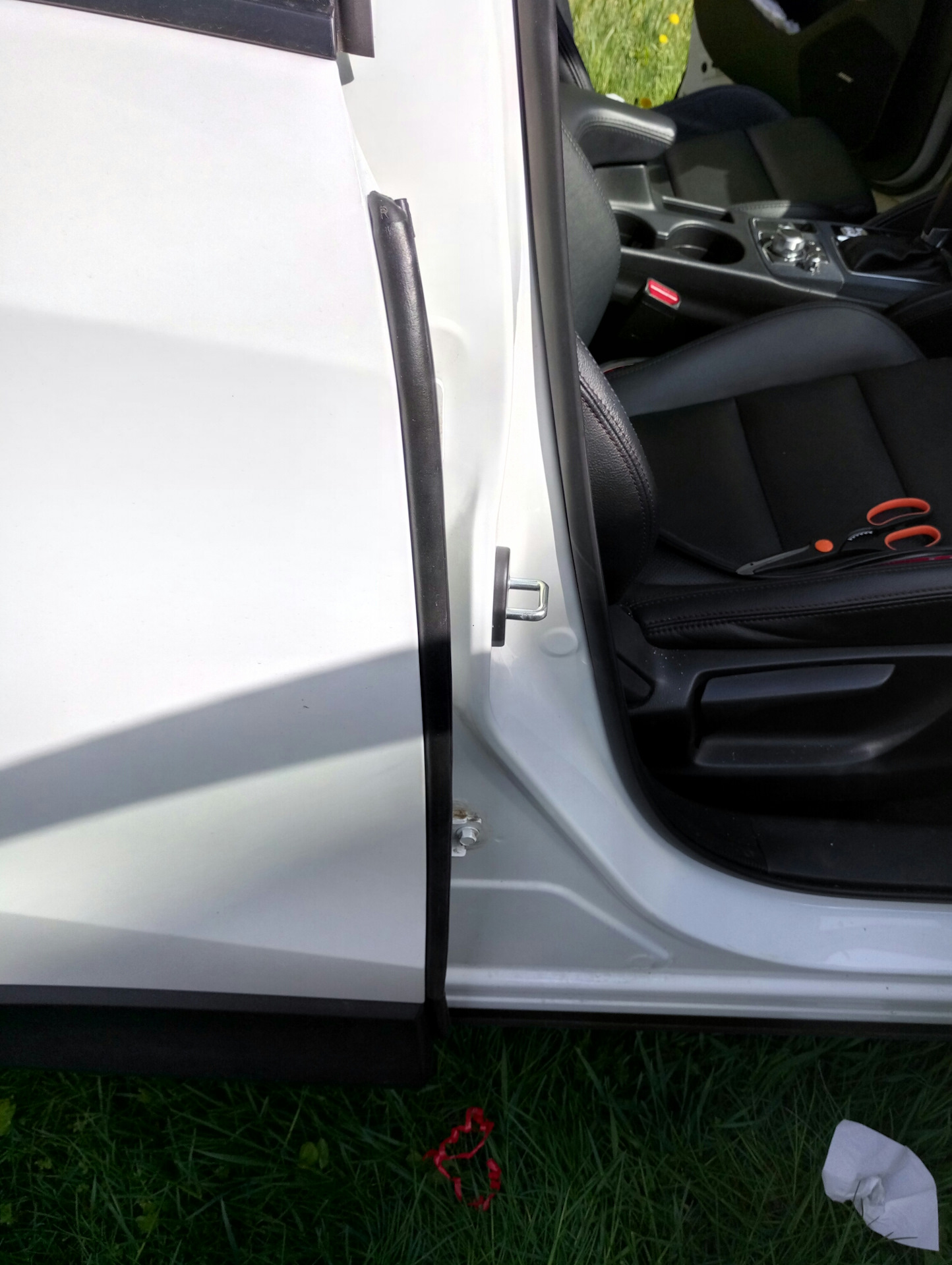 Резиновые накладки на двери — Mazda CX-5 (1G), 2,5 л, 2016 года ...