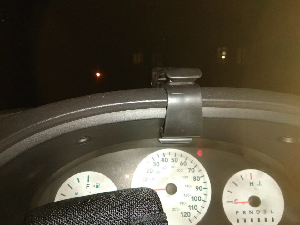 Холдер для сотового телефона — Dodge Caravan IV, 2,4 л, 2005 года ...