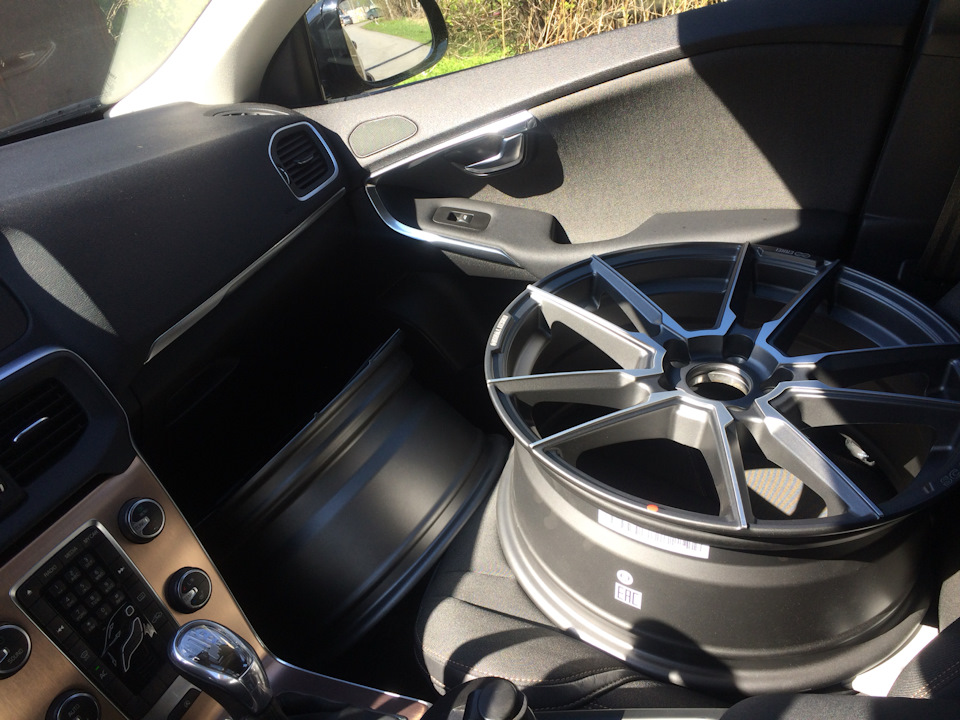 Enkei sc47 летние диски — Volvo V40 Cross Country, 2 л, 2013 года ...