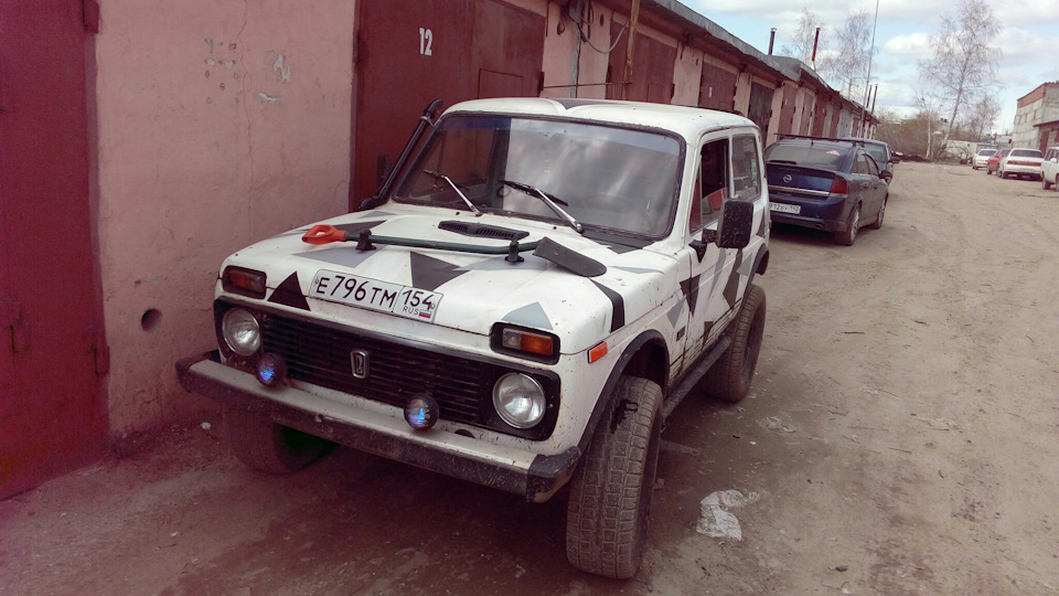 Баловство или треугольники на кузове — Lada 4x4 3D, 1,6 л, 1987 года ...