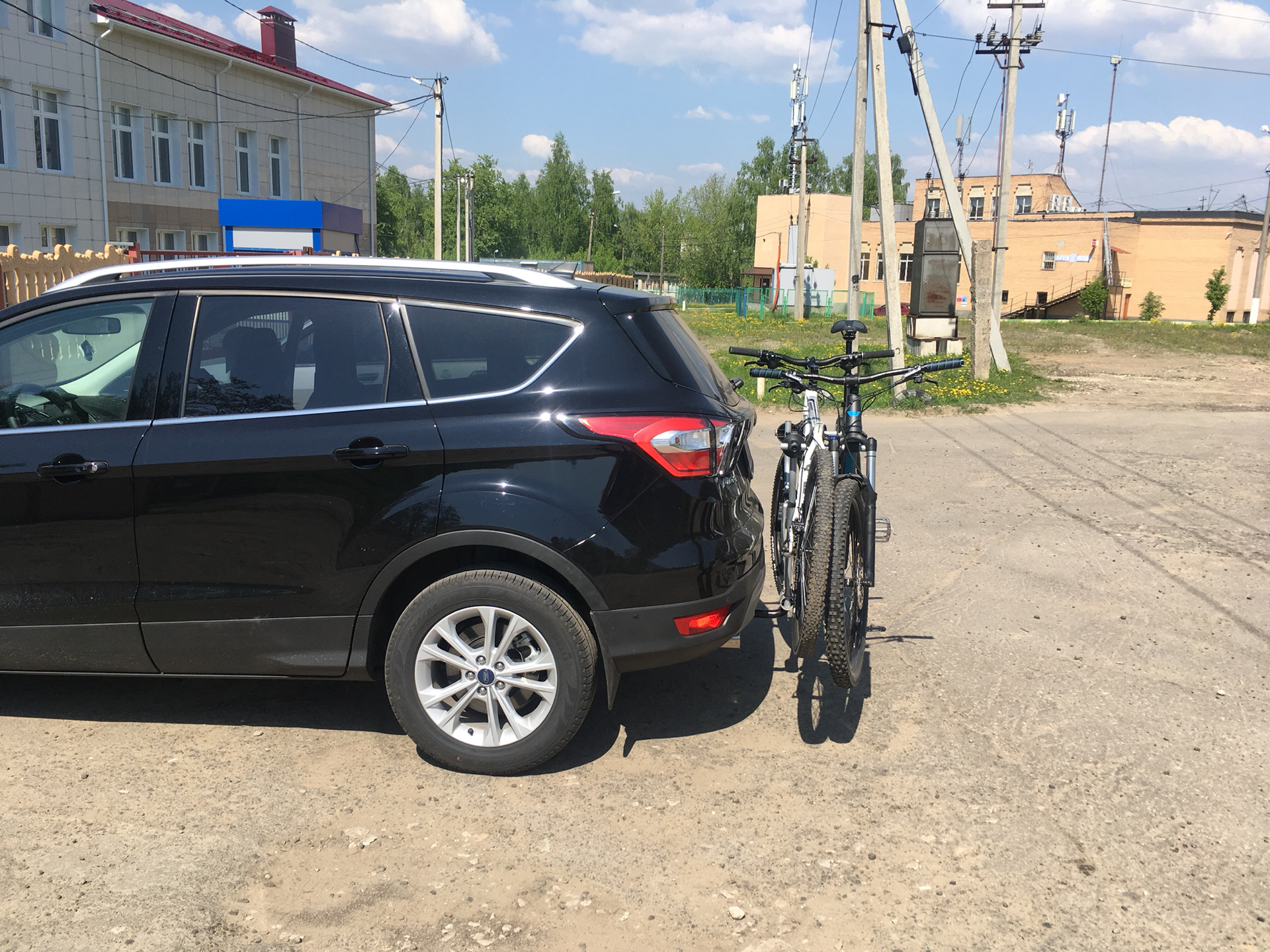 Тест драйв велокрепления Thule Express — Ford Kuga (2G), 2,5 л, 2018 ...