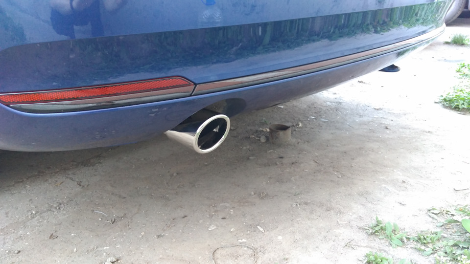 54) Хромированная насадка на глушитель. — Volkswagen Polo Sedan, 1,6 л ...