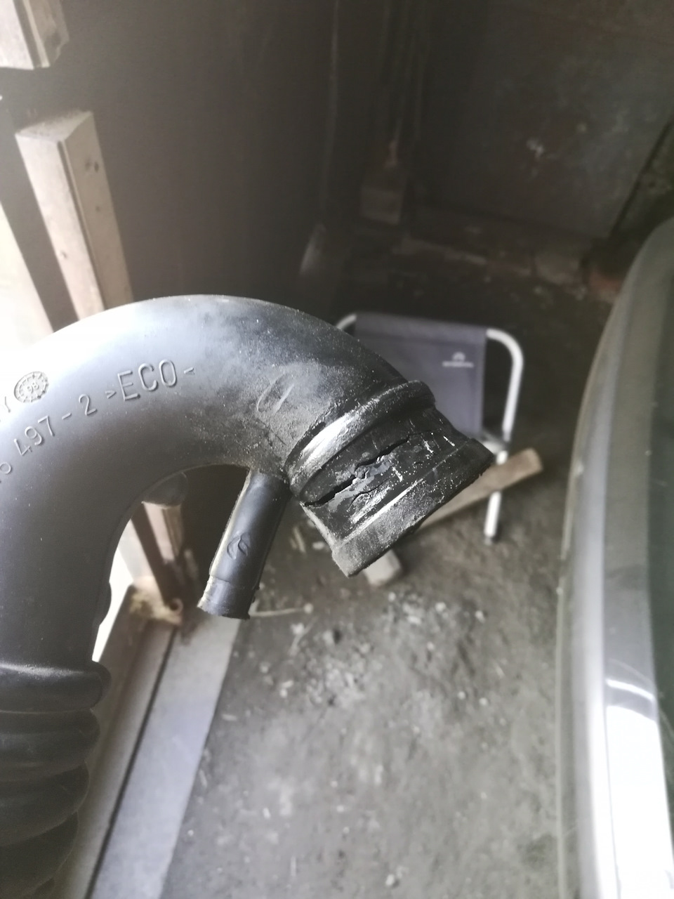 Трубопровод воздушный — Volkswagen Passat B5, 1,8 л, 1999 года ...