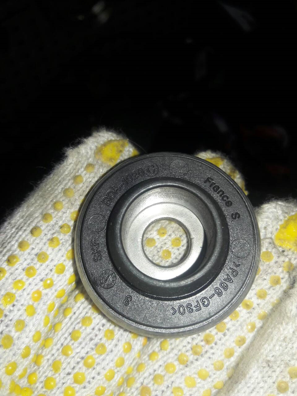 Замена опор амортизаторов и масла — Honda Jazz (1G), 1,4 л, 2006 года ...