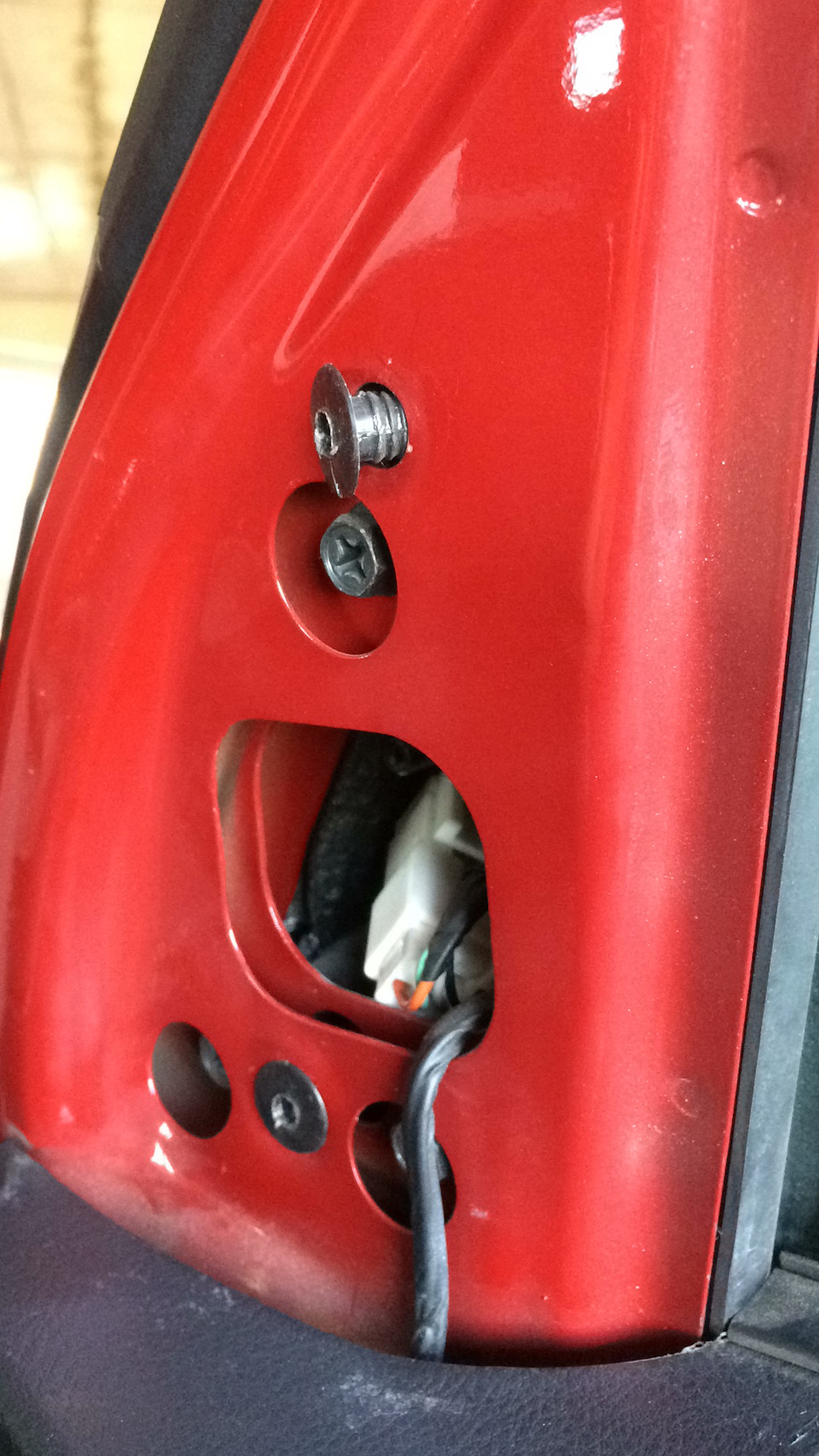 Клипсы в правый треугольник — Chevrolet Aveo 5-door (1G), 1,4 л, 2007 ...