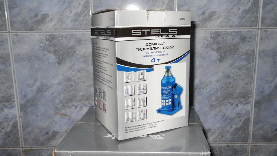 Телескопический домкрат STELS 51116, подставки под автомобиль MATRIX 51623 — ГАЗ 3102, 2,4 л ...