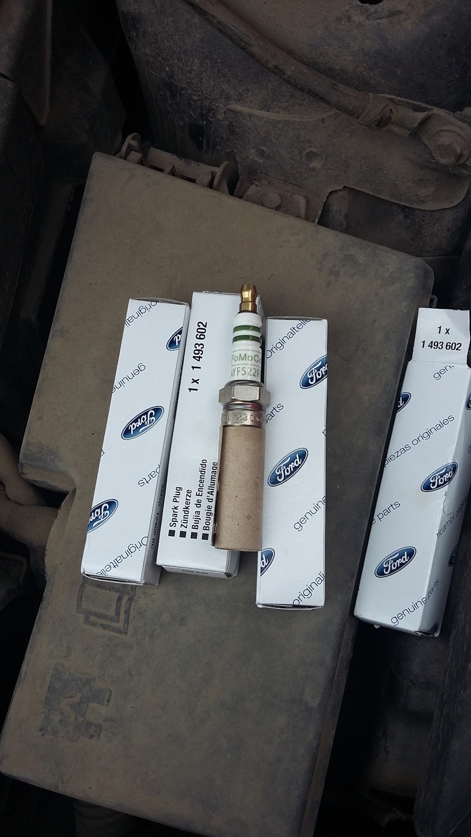 1493602 Свеча зажигания / Zetec-S 1,4-1,6 (+RU) 2005~ Ford | Запчасти ...