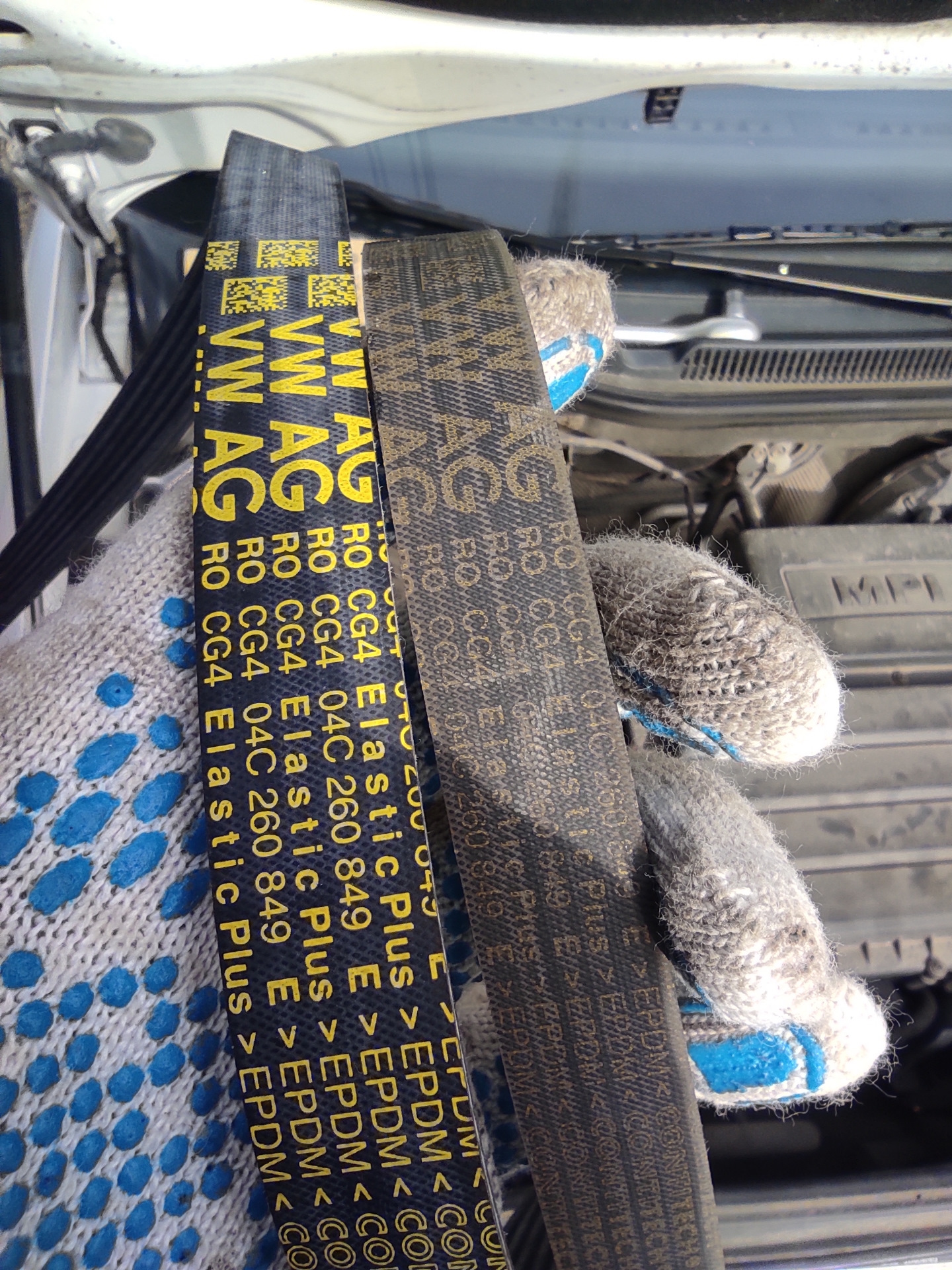 Замена поликлинового ремня — Volkswagen Polo Sedan, 1,6 л, 2017 года ...