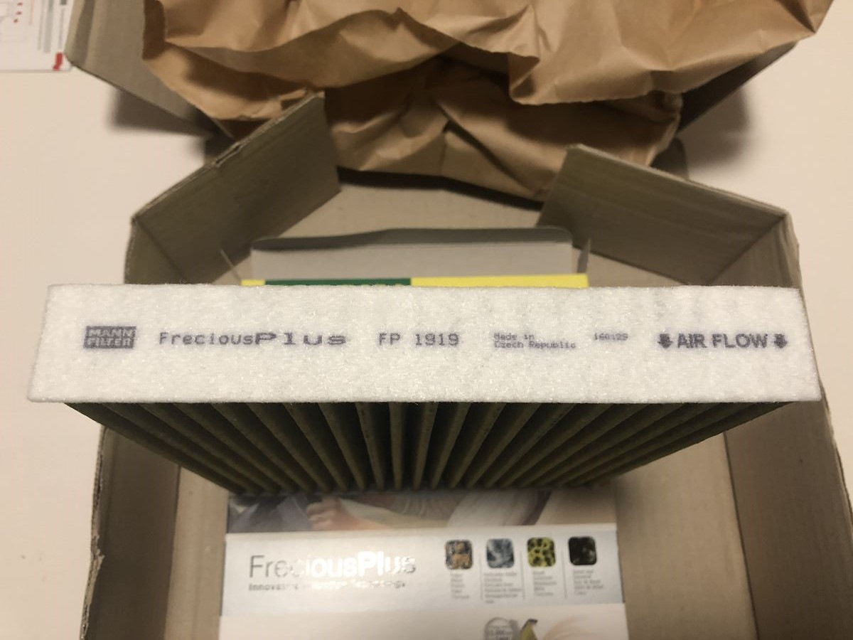 Поменял фильтр салона. MANN FP1919 рулит. — Toyota Camry (XV50), 2,5 л, 2012 года | расходники ...