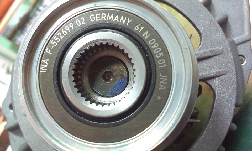 ВАЗ 2107 установка генератора 120 А 7712.3701-01 — Lada 21074, 1,6 л ...