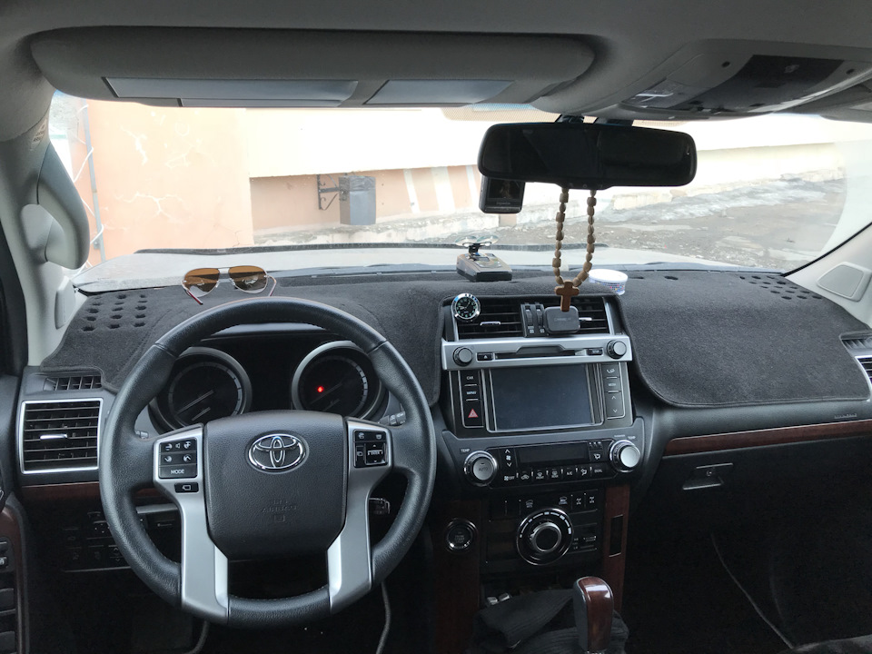 Антибликовый коврик на панель — Toyota Land Cruiser Prado 150-series, 2 ...