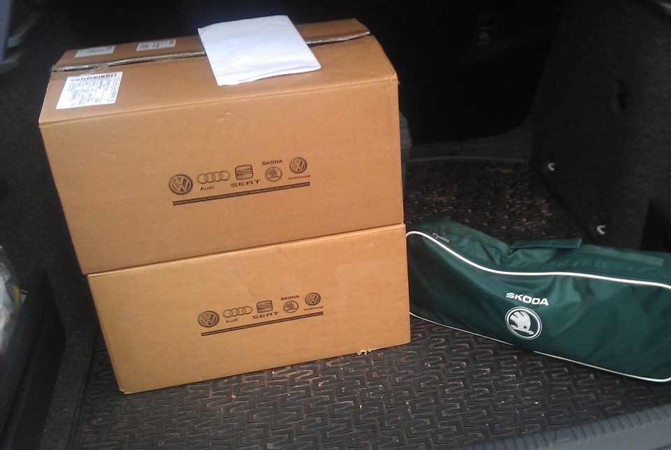 Замена задних фонарей: обычных на LED — Skoda Octavia A7 Mk3, 1,4 л ...