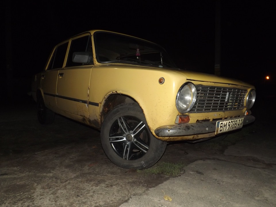 приобрел катки.r13. — Lada 2101, 1,2 л, 1977 года | колёсные диски | DRIVE2