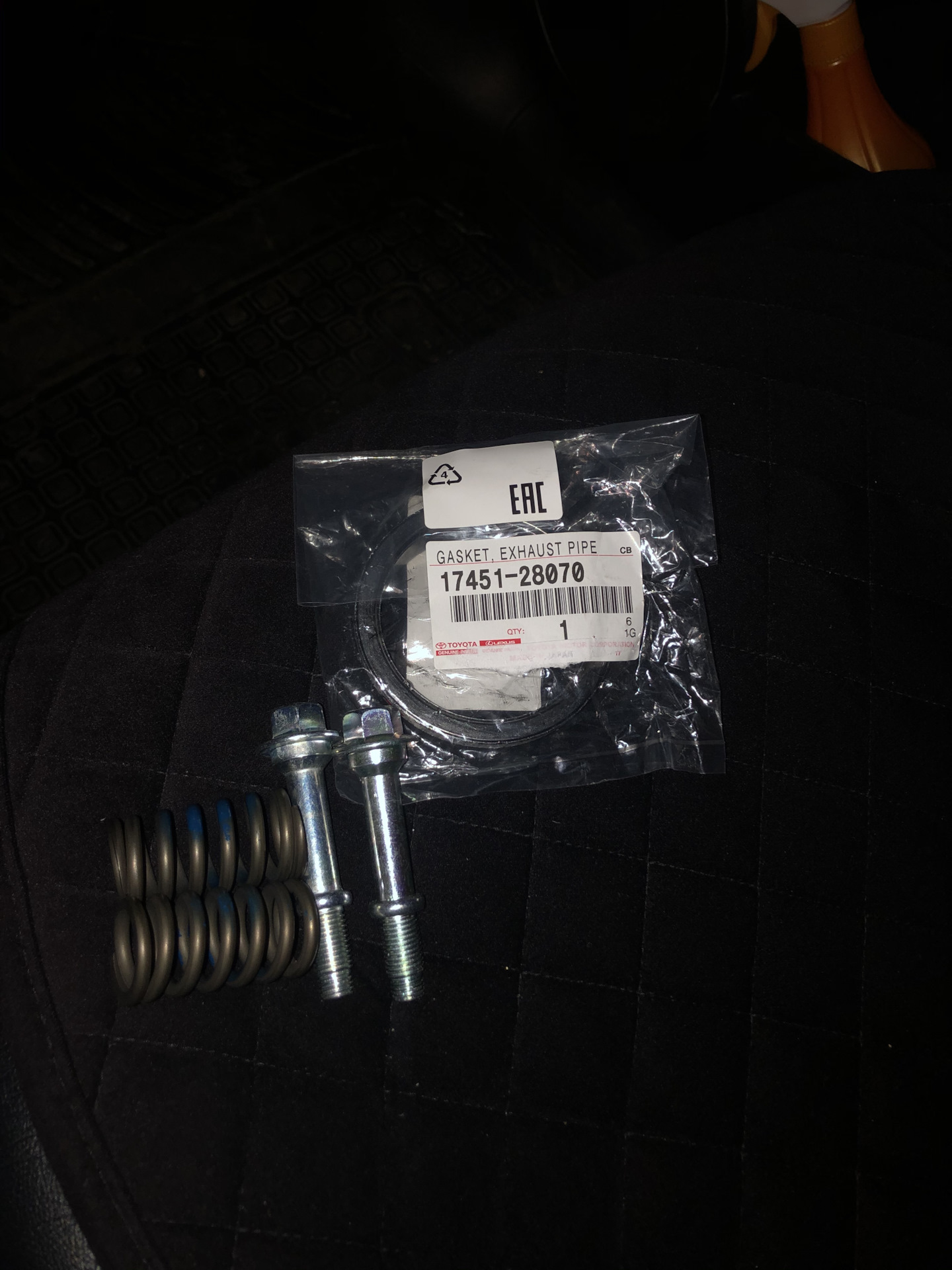 Заменил прокладку глушителя — Toyota RAV4 (III), 2 л, 2011 года | визит ...