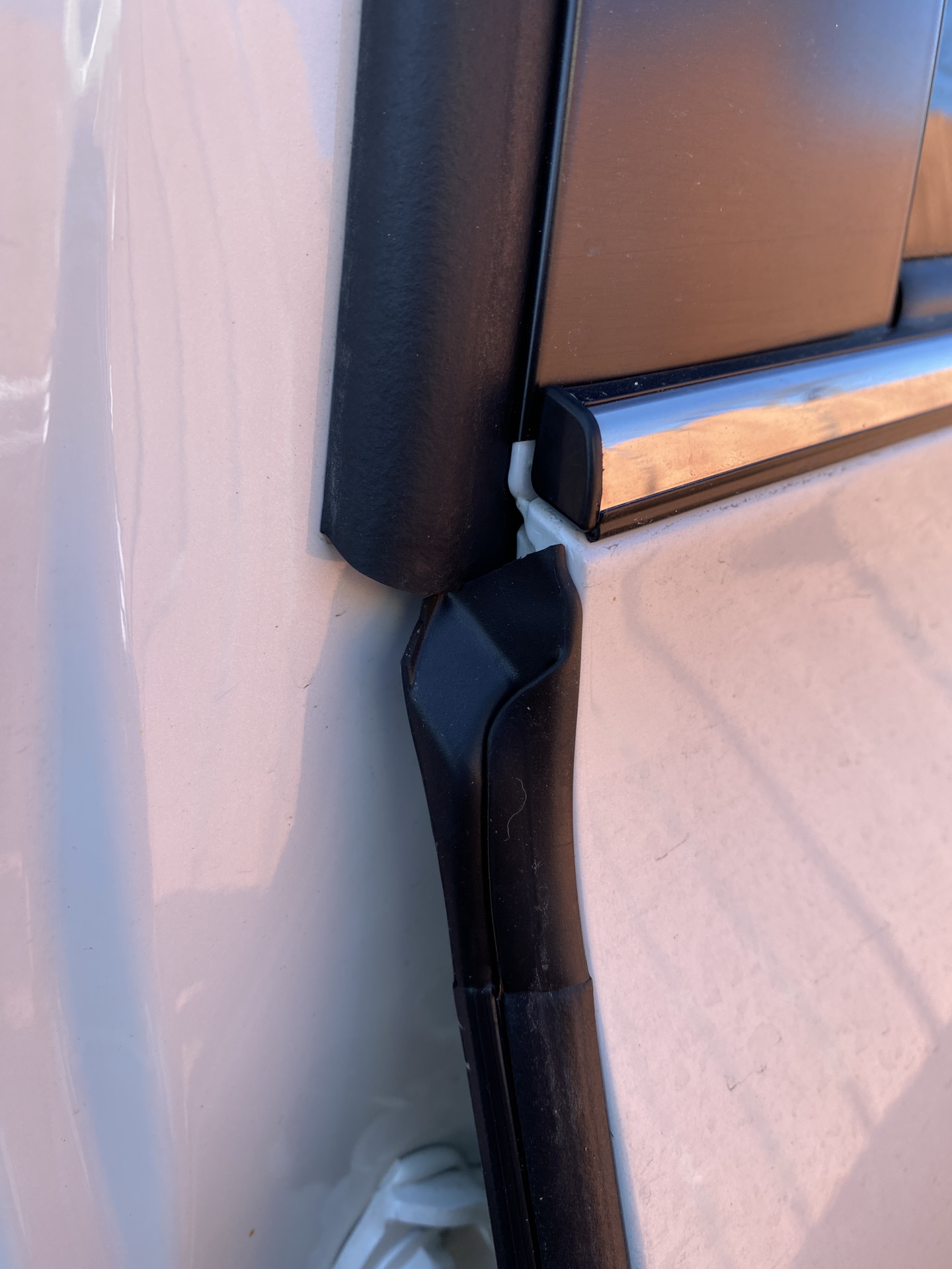 Дополнительные уплотнители дверей — Toyota Highlander (XU40), 3,5 л ...