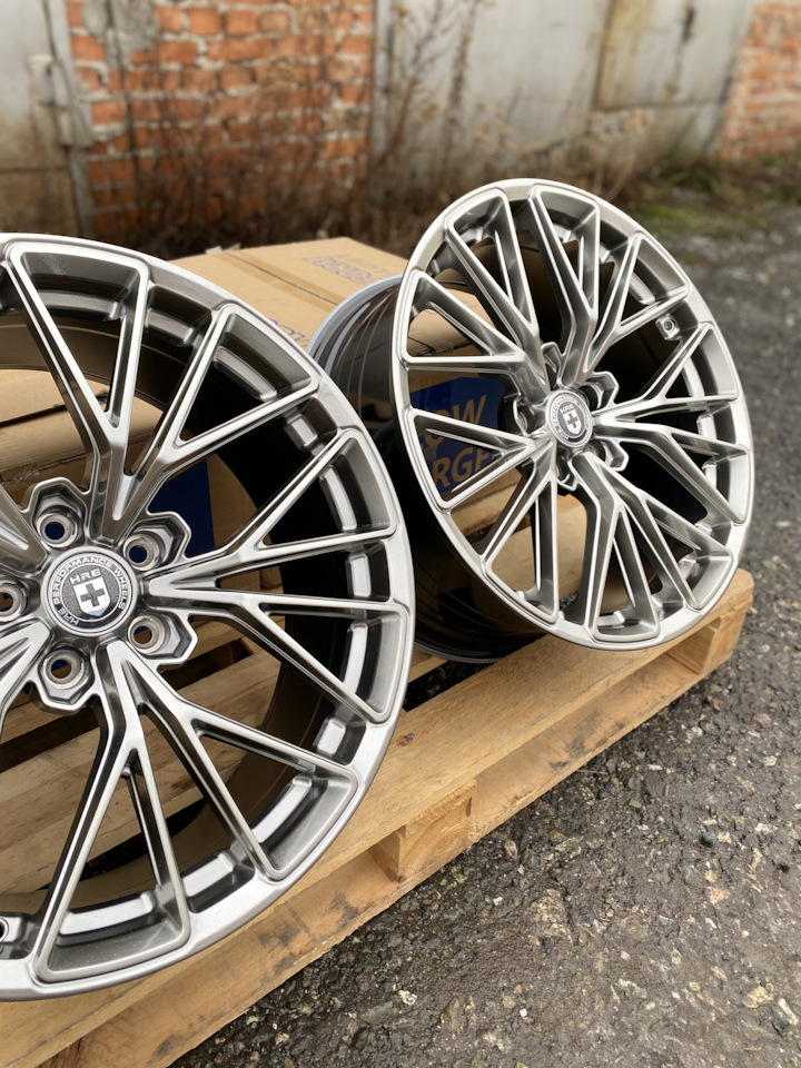 Литые диски 8,5Jx19 ET35 5x114,3 на KIA K5 (3G), Lexus GS (L10), Mazda ...