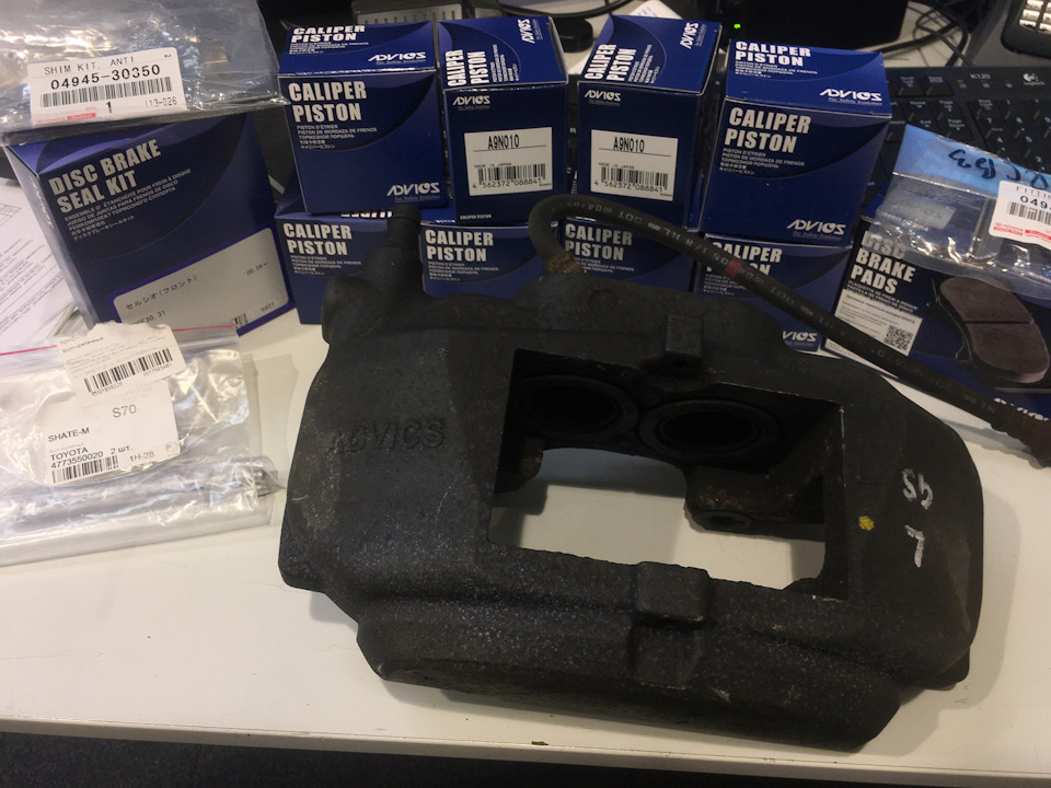 Тормоза от GS — Lexus IS II, 2,5 л, 2005 года | тюнинг | DRIVE2